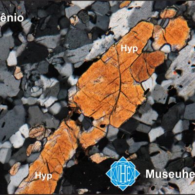HIPERSTÊNIO (Hypersthene) - Museu Heinz Ebert